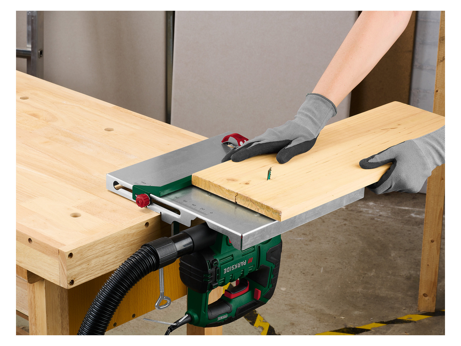 Stůl pro přímočarou pilu PSST A1 | Lidl.cz